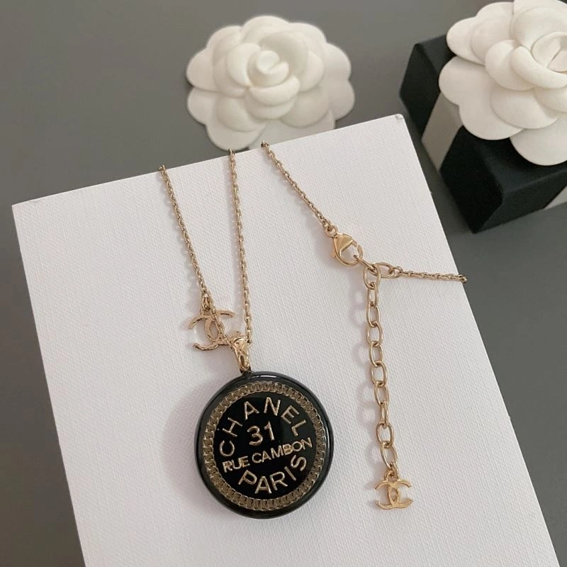 Cut-rate Chanel Necklaces