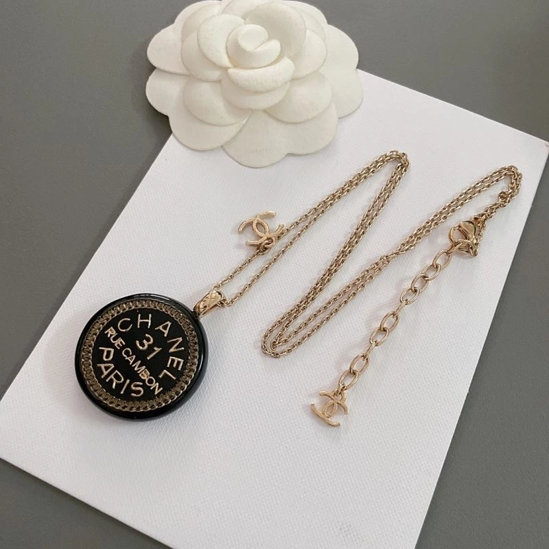 Cut-rate Chanel Necklaces
