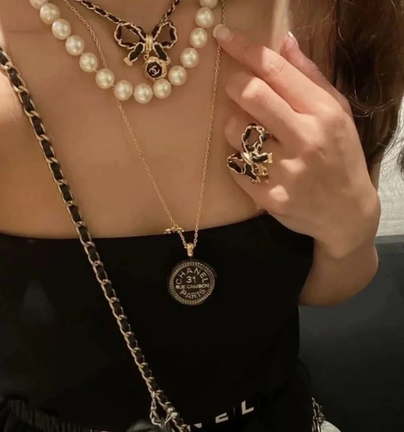 Cut-rate Chanel Necklaces