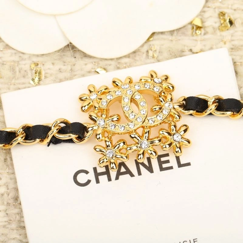 Top match Chanel Necklaces