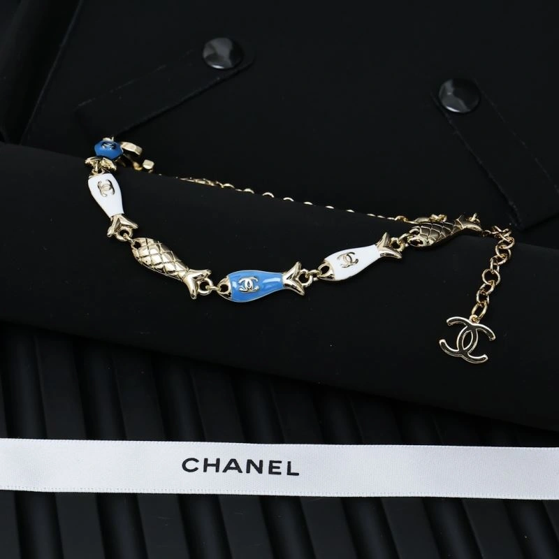 Top match Chanel Necklaces