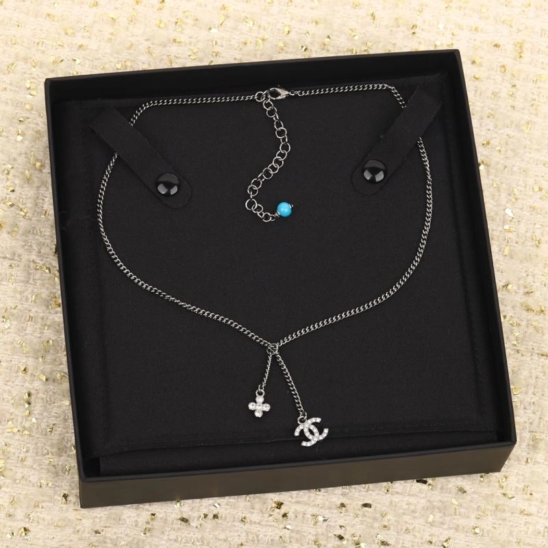 Top match Chanel Necklaces