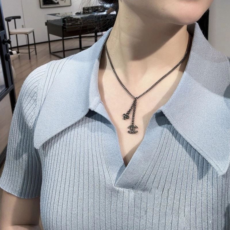 Top match Chanel Necklaces
