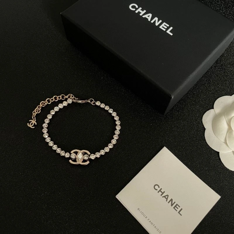 Low-cost Chanel Necklaces
