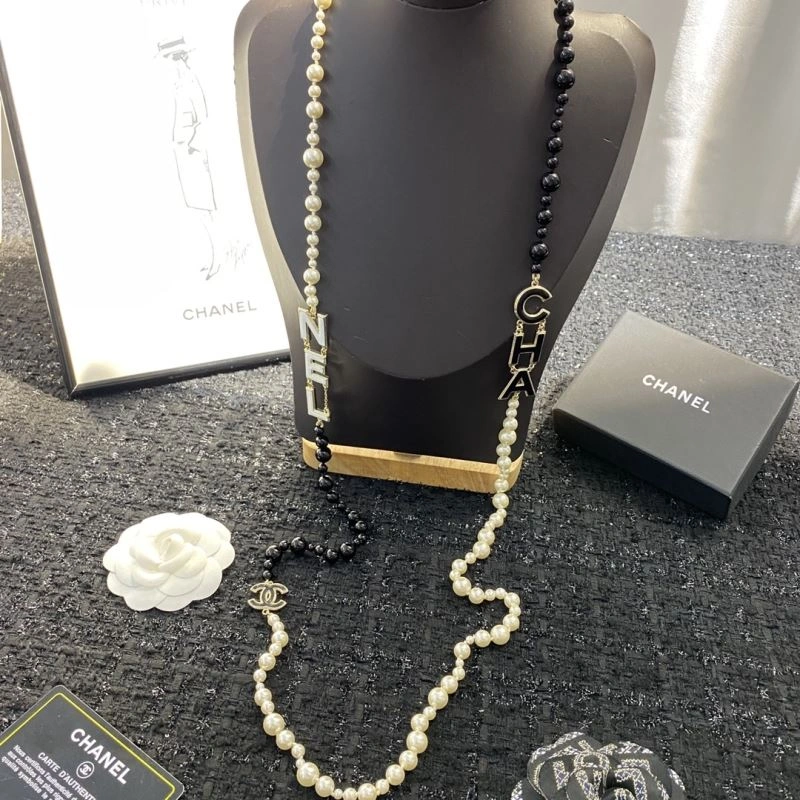 Top match Chanel Necklaces