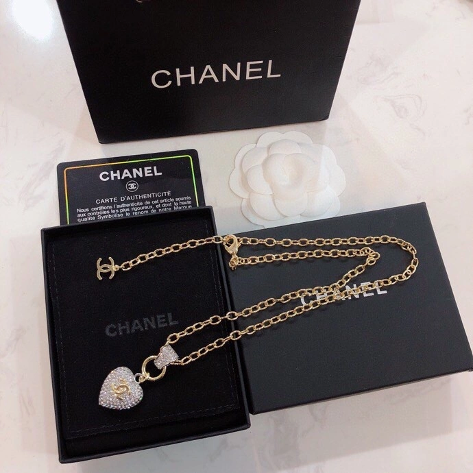 1:1 copy Chanel Necklaces