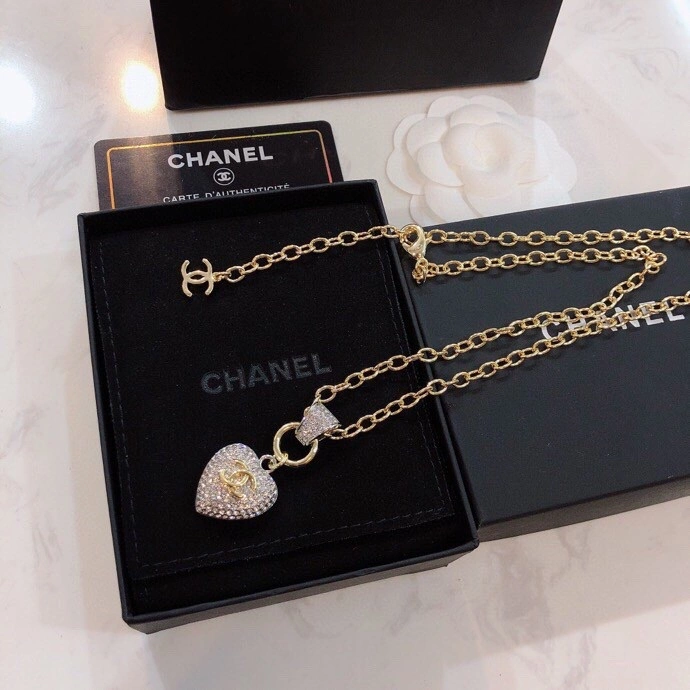 1:1 copy Chanel Necklaces
