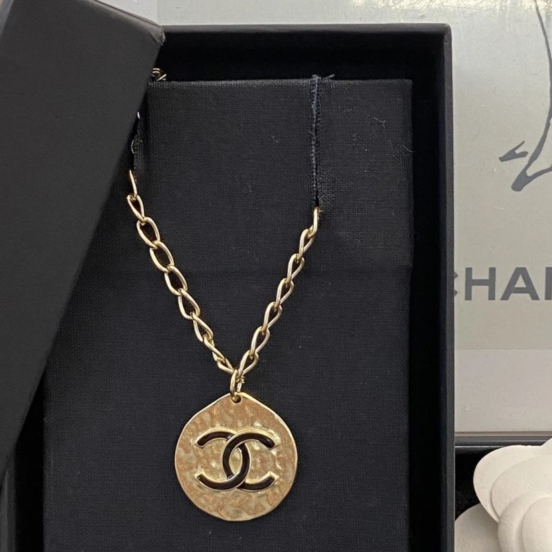 Cut-rate Chanel Necklaces