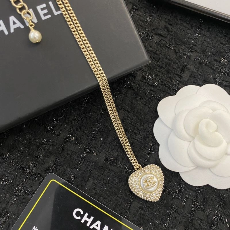 Indistinguishable Chanel Necklaces