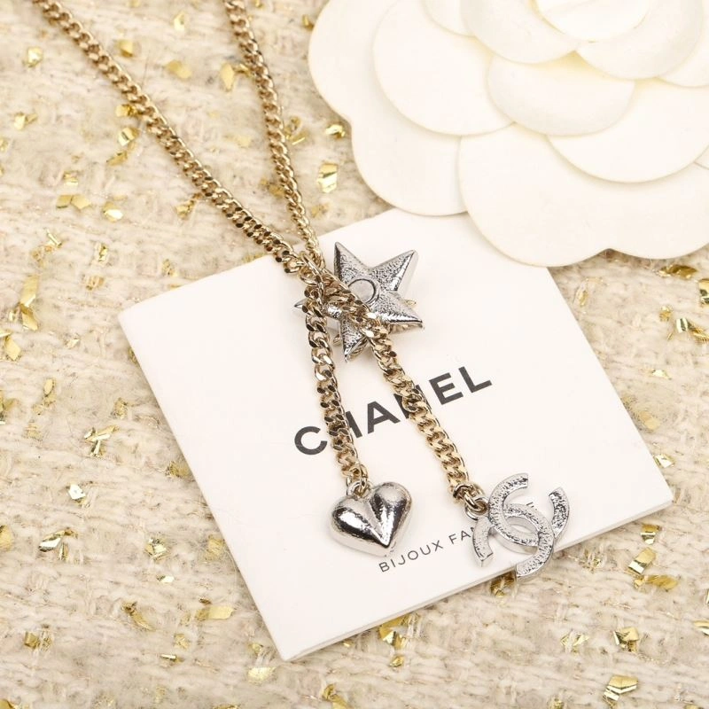 Top mirror Chanel Necklaces