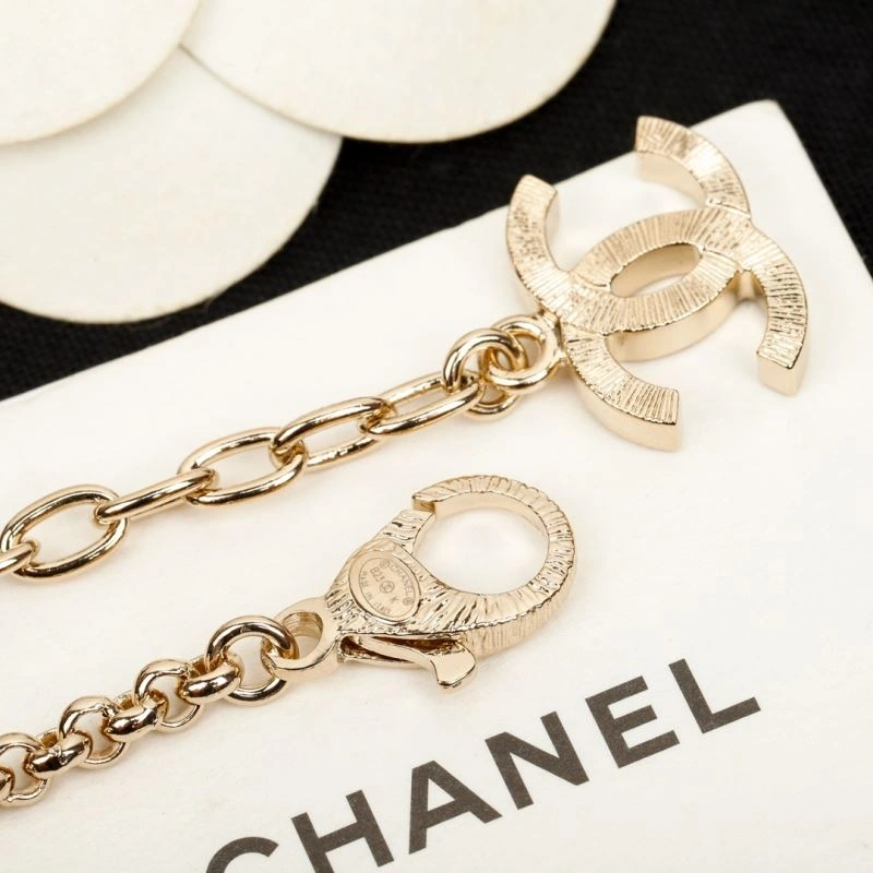 Top match Chanel Necklaces
