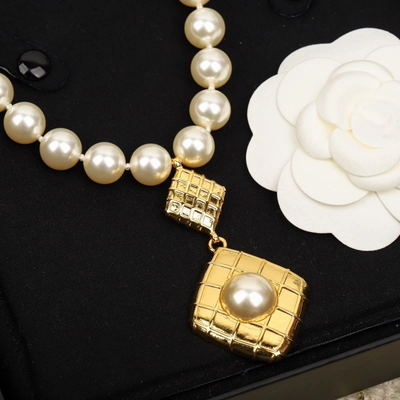 Exact replica Chanel Necklaces