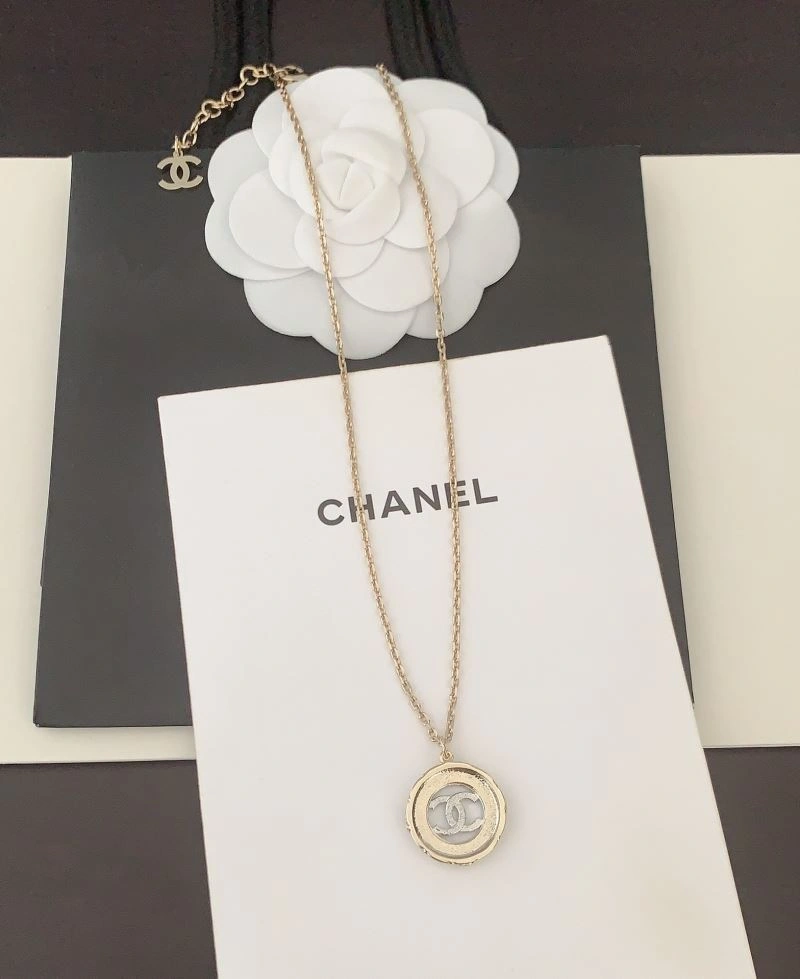 Indistinguishable Chanel Necklaces