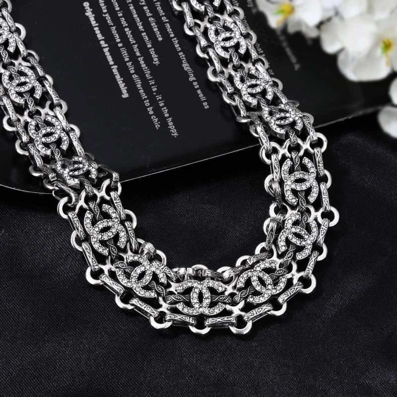 Bargain Chanel Necklaces