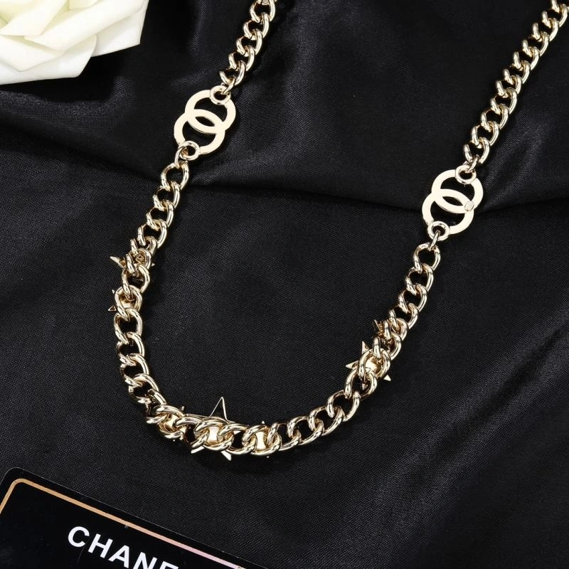 Top match Chanel Necklaces