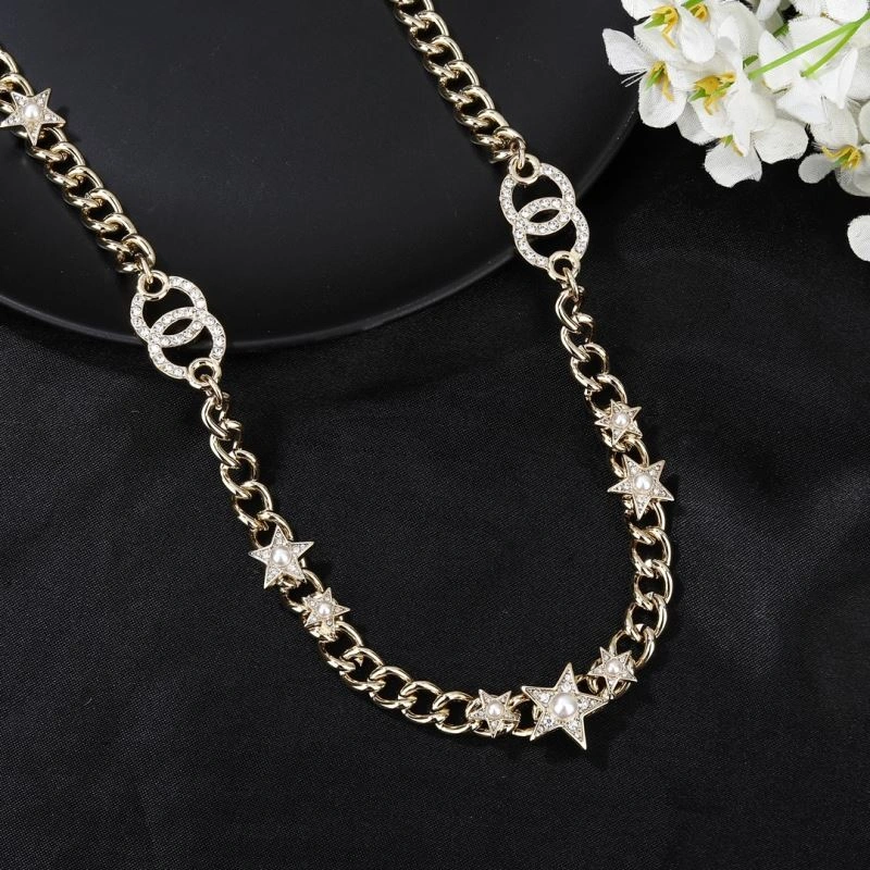Top match Chanel Necklaces