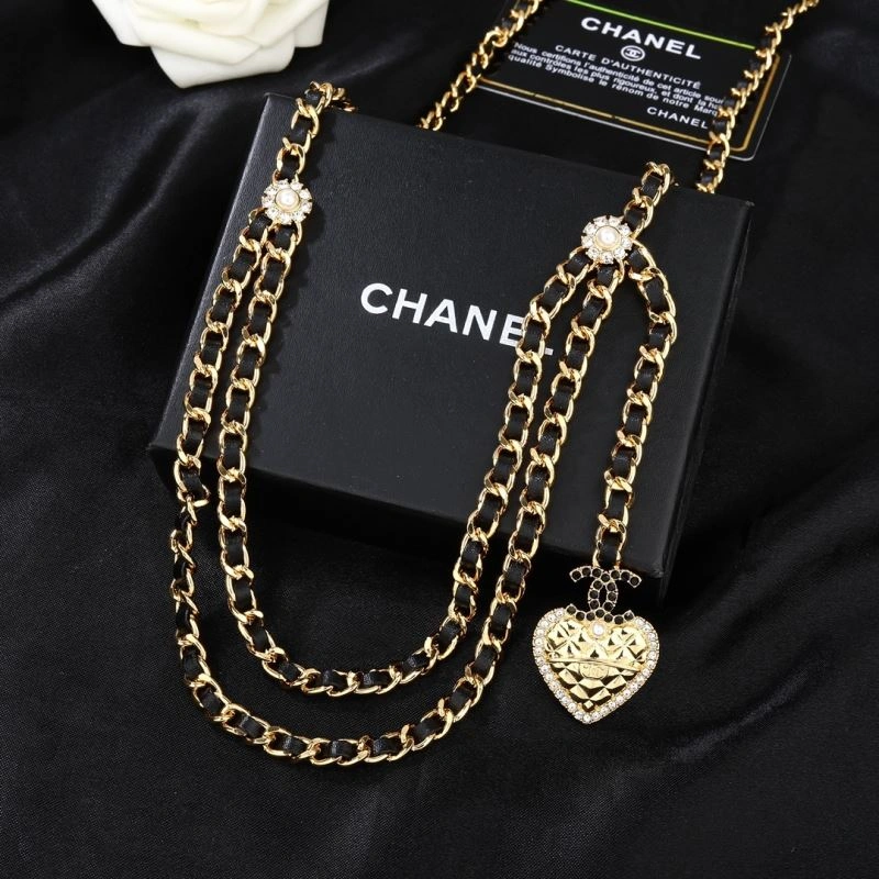 Bargain Chanel Necklaces