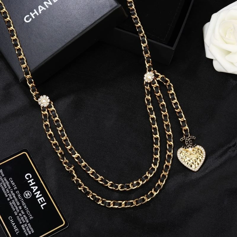 Bargain Chanel Necklaces