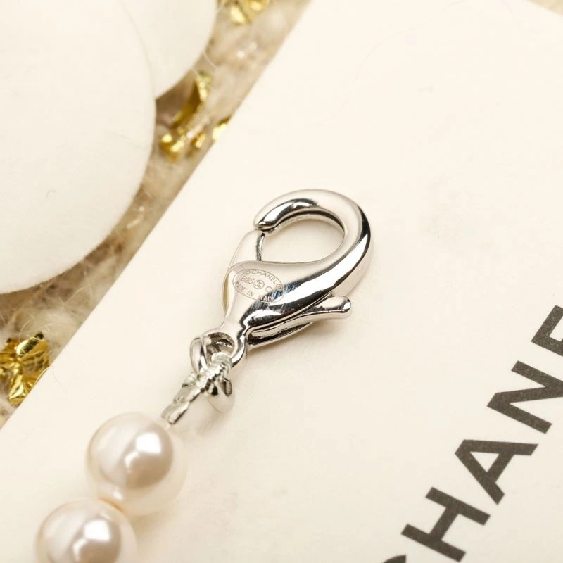 Bargain Chanel Necklaces