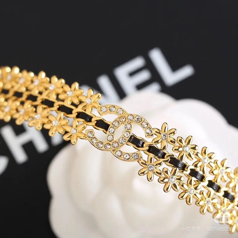 Accurate model Chanel Necklaces