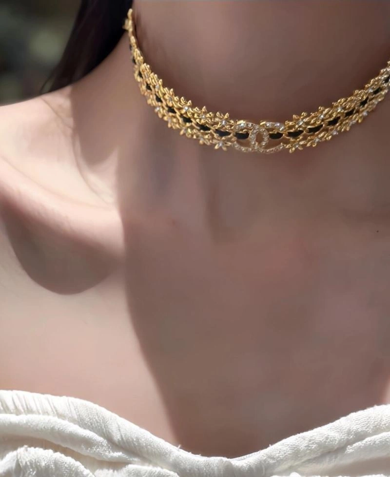 Accurate model Chanel Necklaces