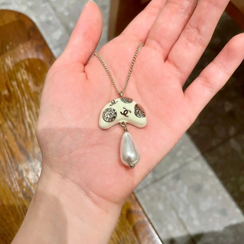Perfect replica Chanel Necklaces