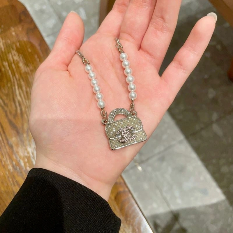 Inexpensive Chanel Necklaces