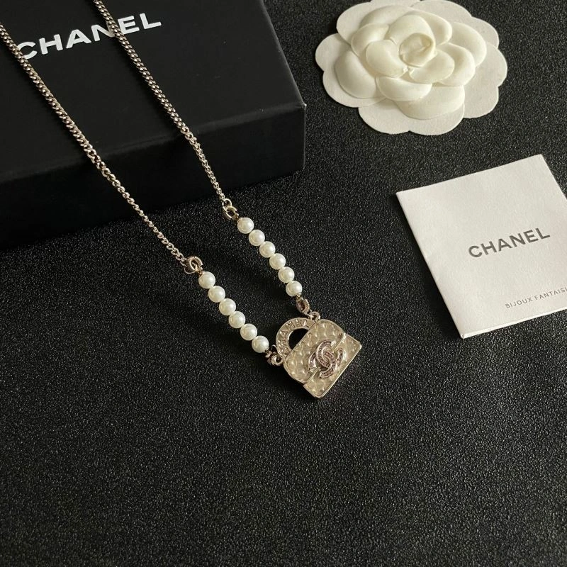 Inexpensive Chanel Necklaces