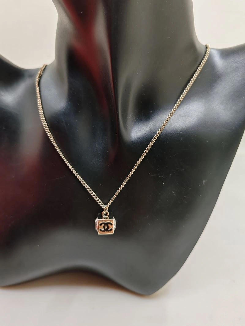 High accuracy Chanel Necklaces