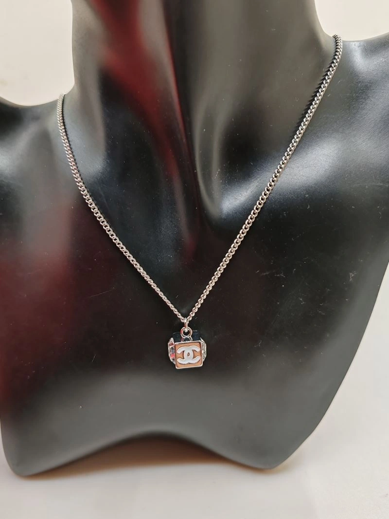 High accuracy Chanel Necklaces
