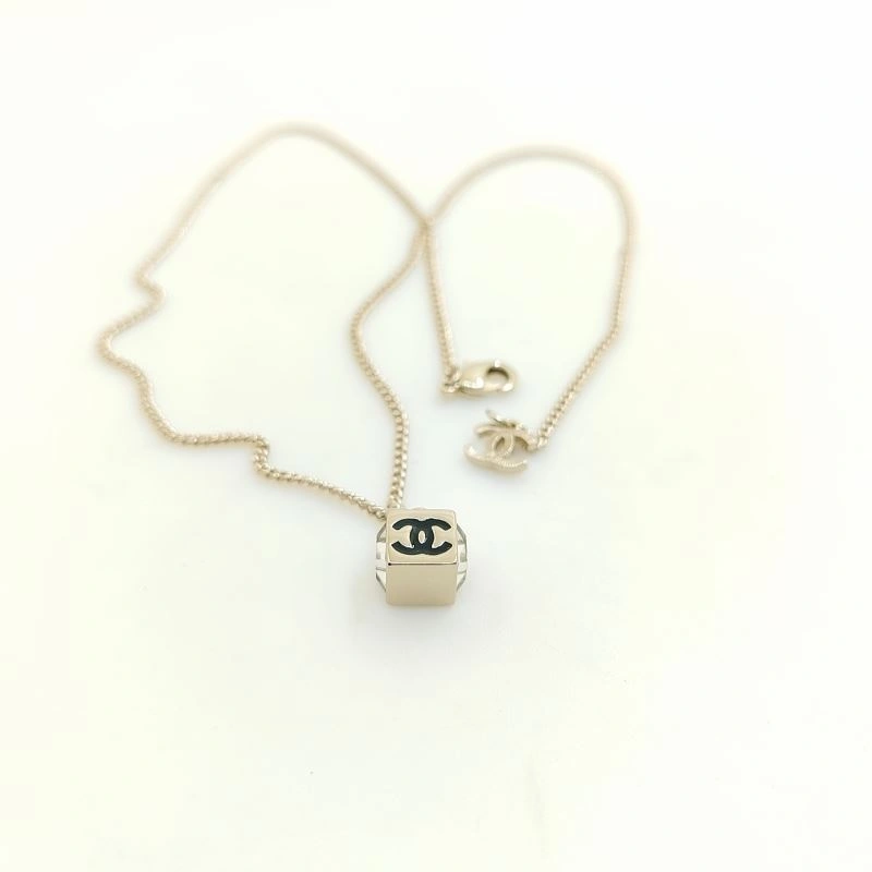 High accuracy Chanel Necklaces