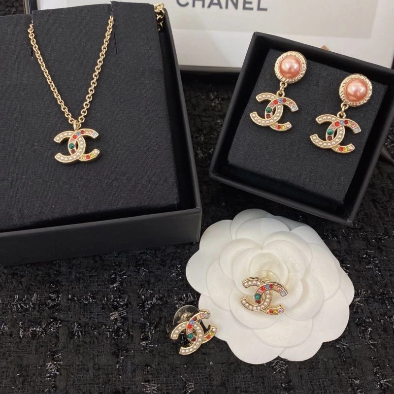 Exact replica Chanel Necklaces