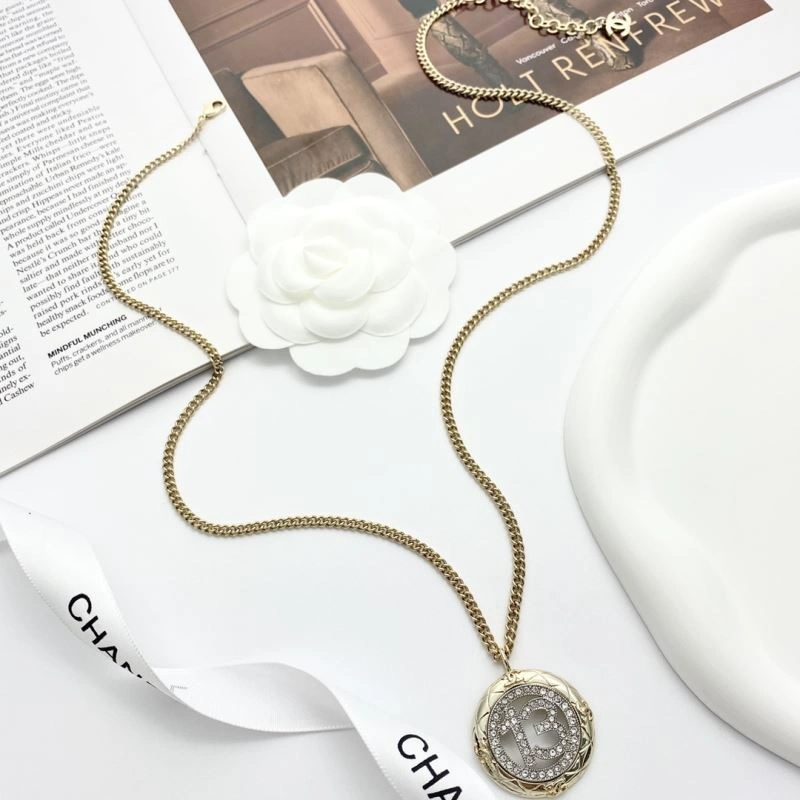 Low-cost Chanel Necklaces