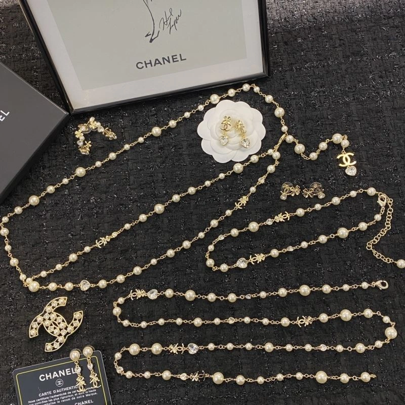 Cut-rate Chanel Necklaces