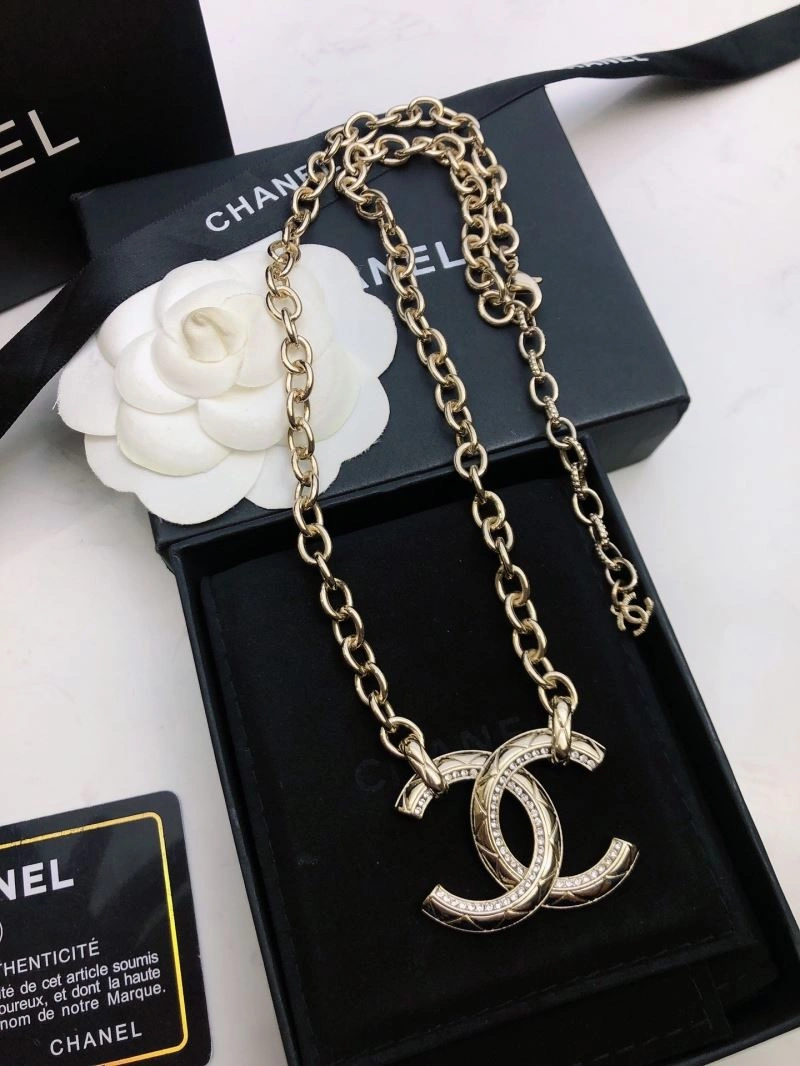Brand-authenticated Chanel Necklaces
