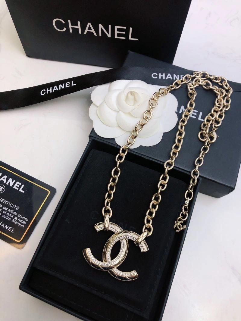 Brand-authenticated Chanel Necklaces