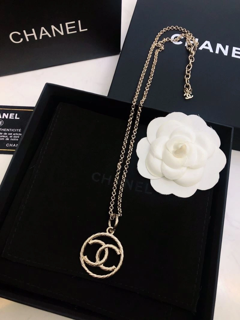 Inexpensive Chanel Necklaces