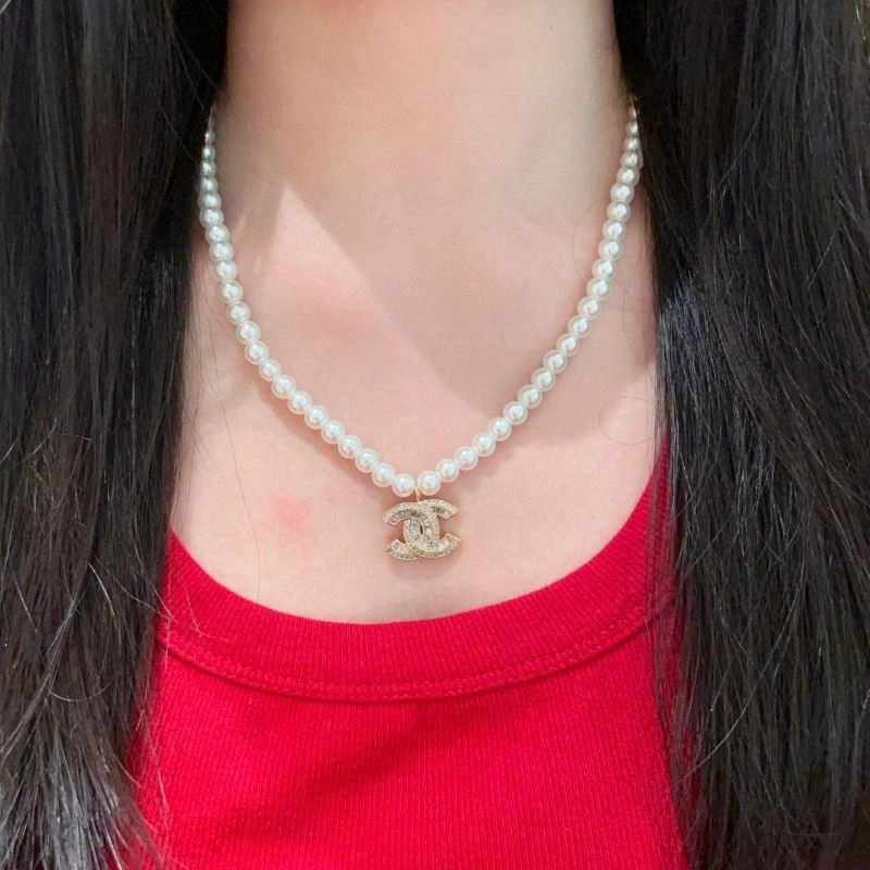 Top match Chanel Necklaces