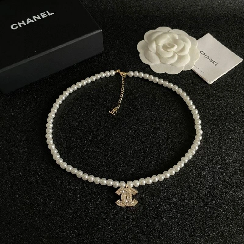 Top match Chanel Necklaces