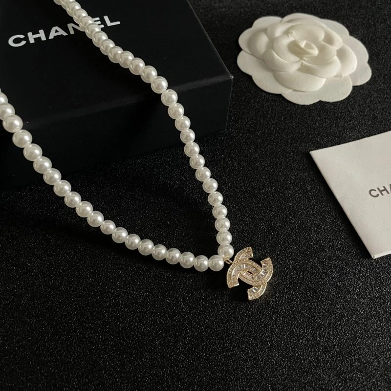 Top match Chanel Necklaces