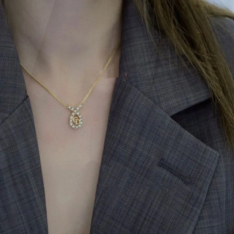 Exact replica Chanel Necklaces