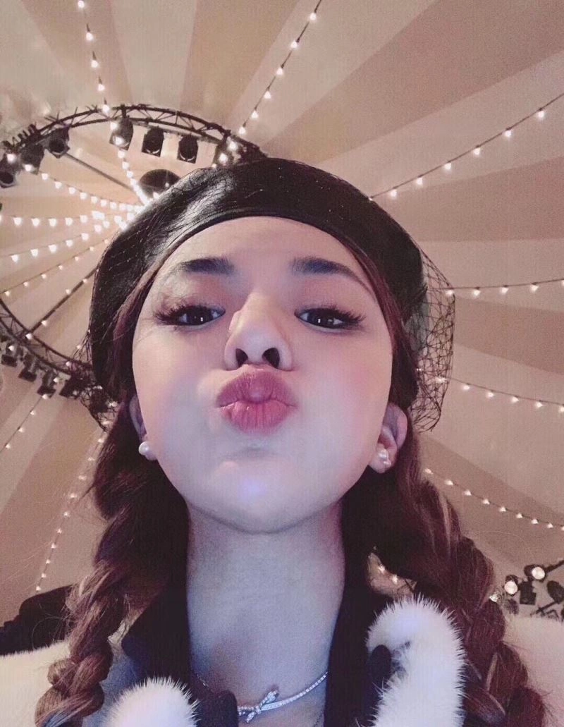 Top mirror Chanel Necklaces