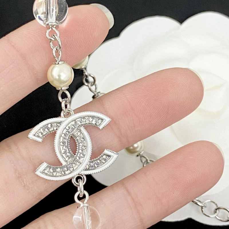 Top mirror Chanel Necklaces