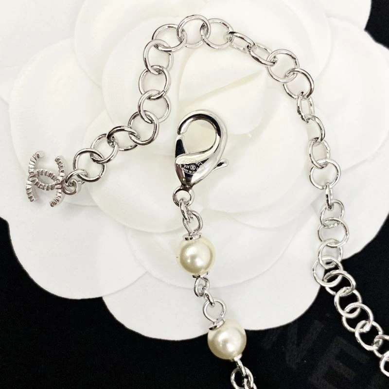 Top mirror Chanel Necklaces