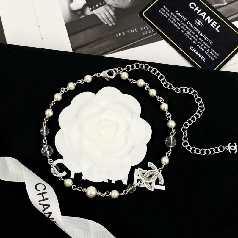 Top mirror Chanel Necklaces