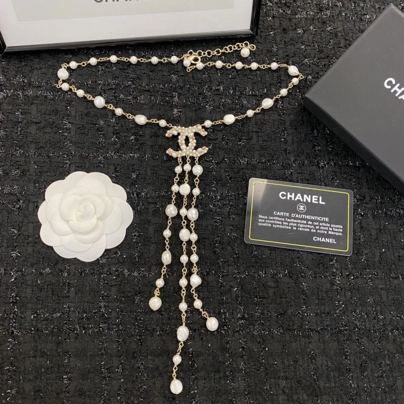Top match Chanel Necklaces