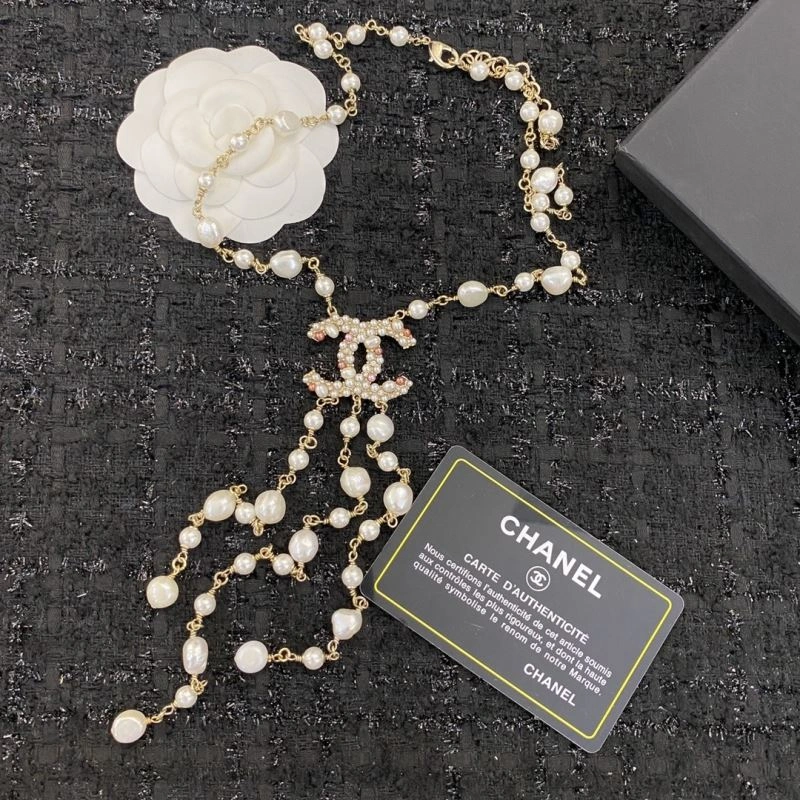 Top match Chanel Necklaces