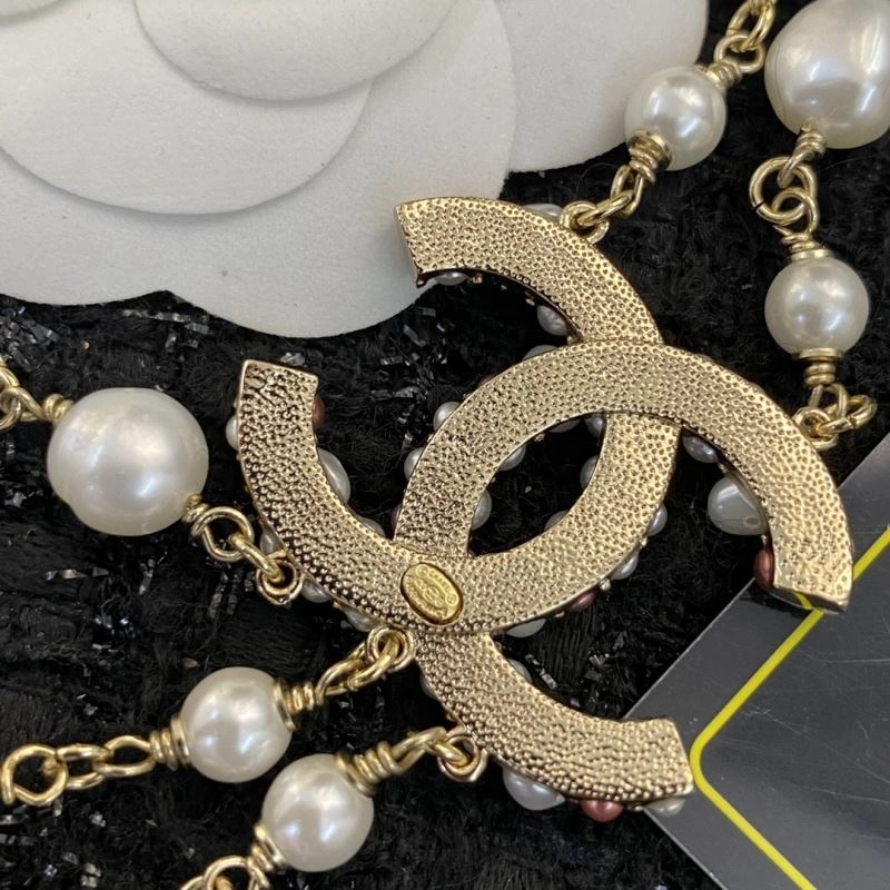 Top match Chanel Necklaces