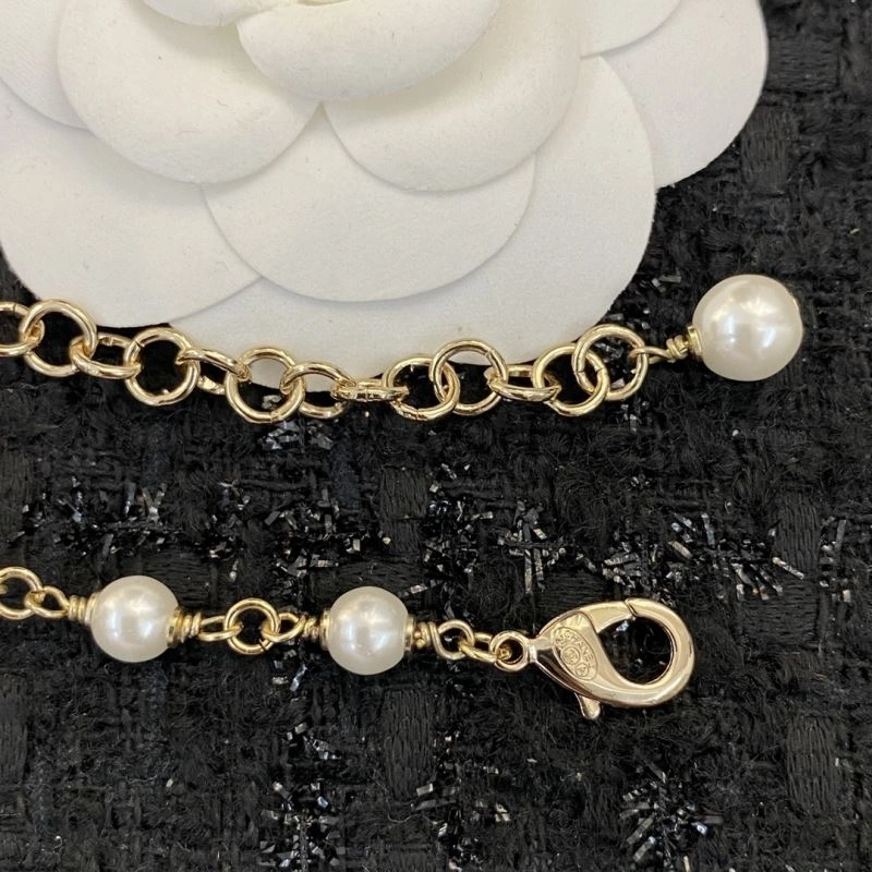 Top match Chanel Necklaces