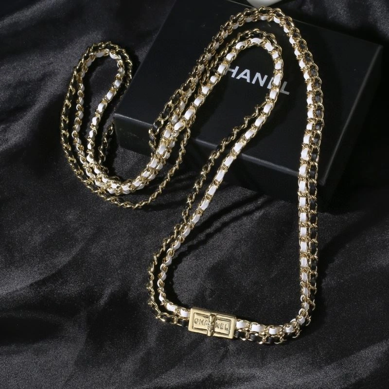 Bargain Chanel Necklaces